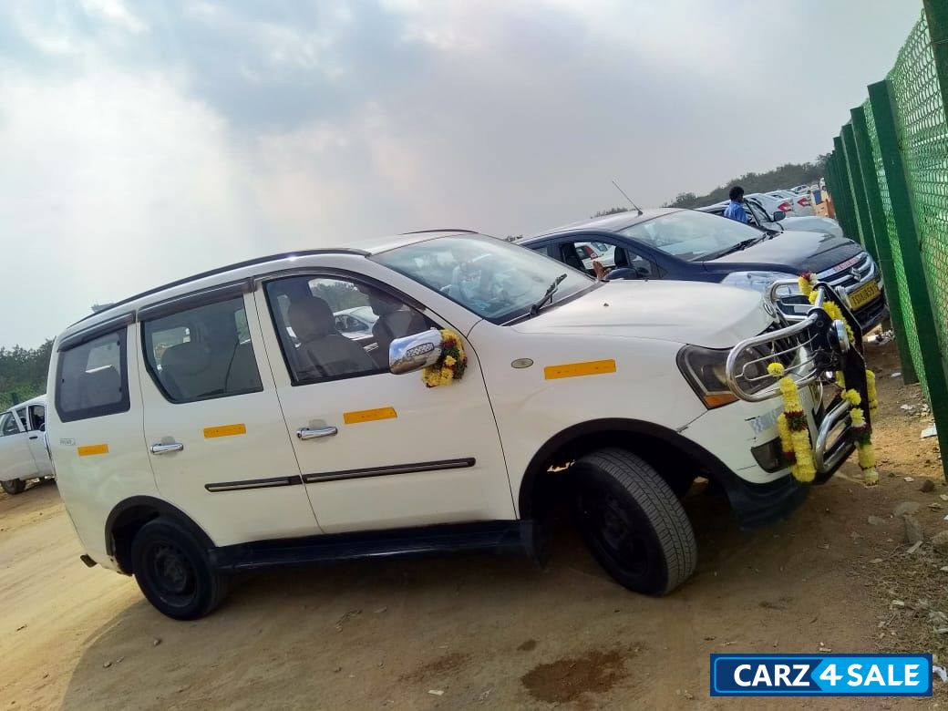 Xylo D2 Car Price